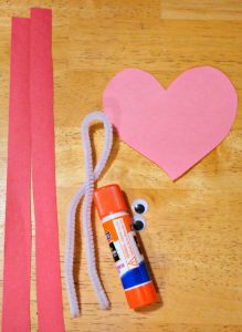 Love Bug Hug Craft Project - When is Dinner? Love Bug Hug Craft Project