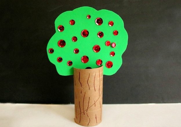 Apple Tree Kids Craft - When is Dinner? Apple Tree Kids Craft Project