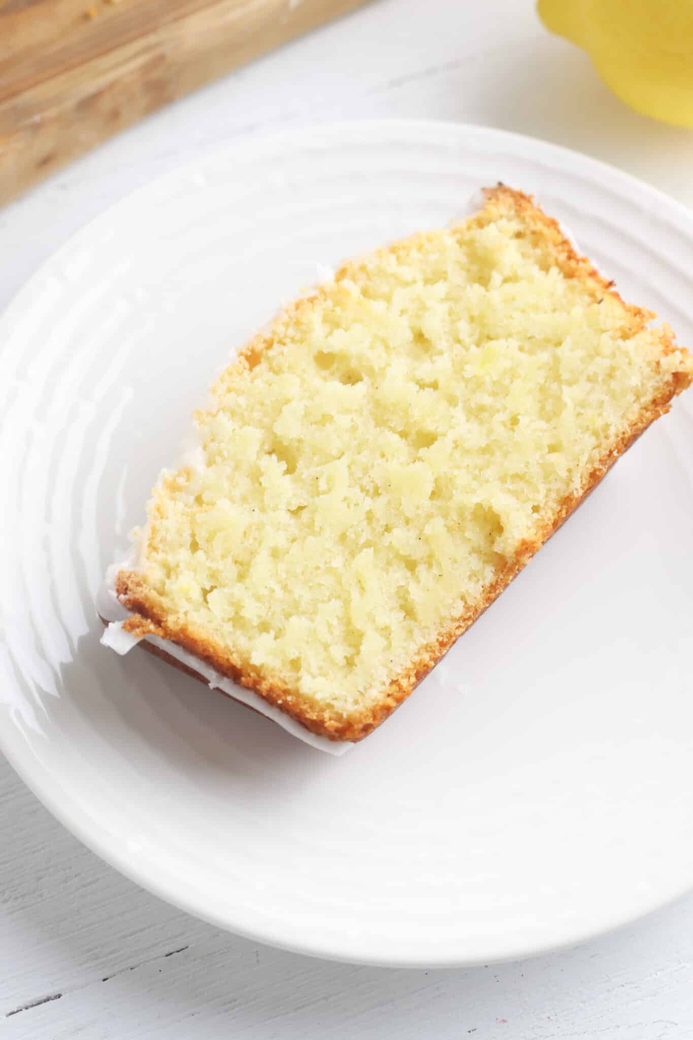 Easy Lemon Pound Cake - Lemon Pound Cake