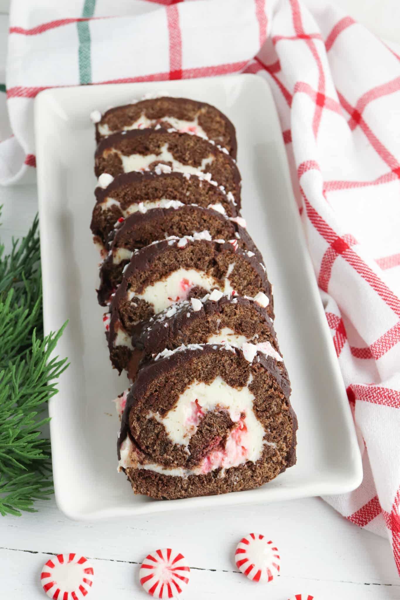 Peppermint Chocolate Swiss Roll - When is Dinner?