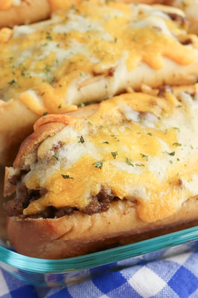 Cheesy Hot Beef Sandwich | When is Dinner